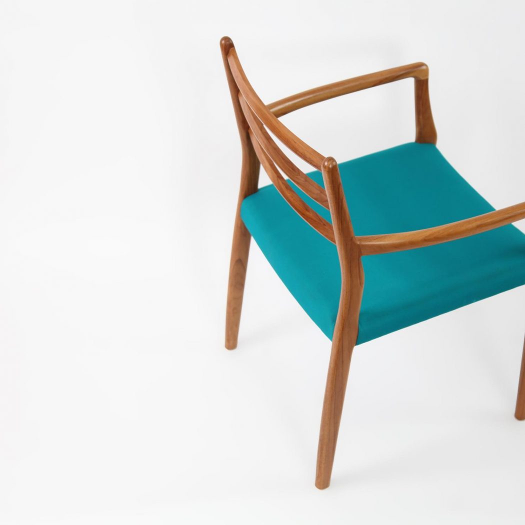 Chairs – Diraja Surya Furniture